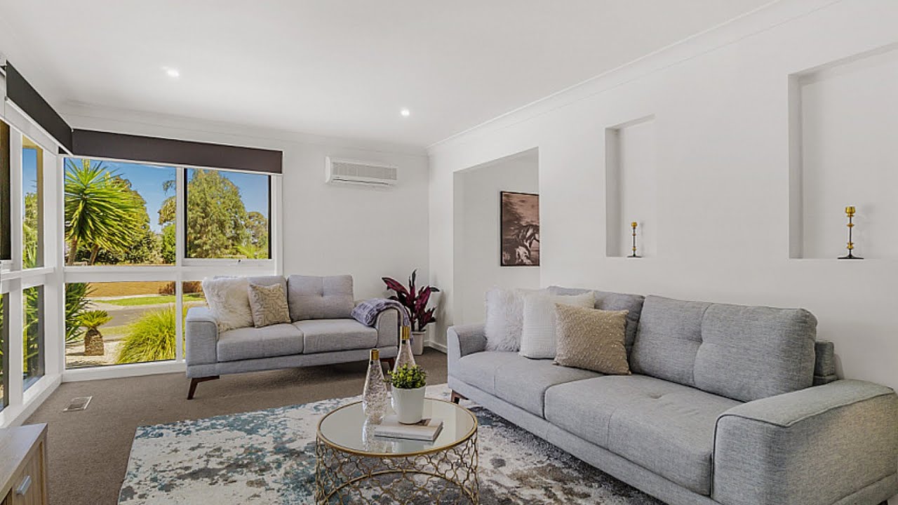 2 Streeton Circuit, MILL PARK, Victoria - YouTube