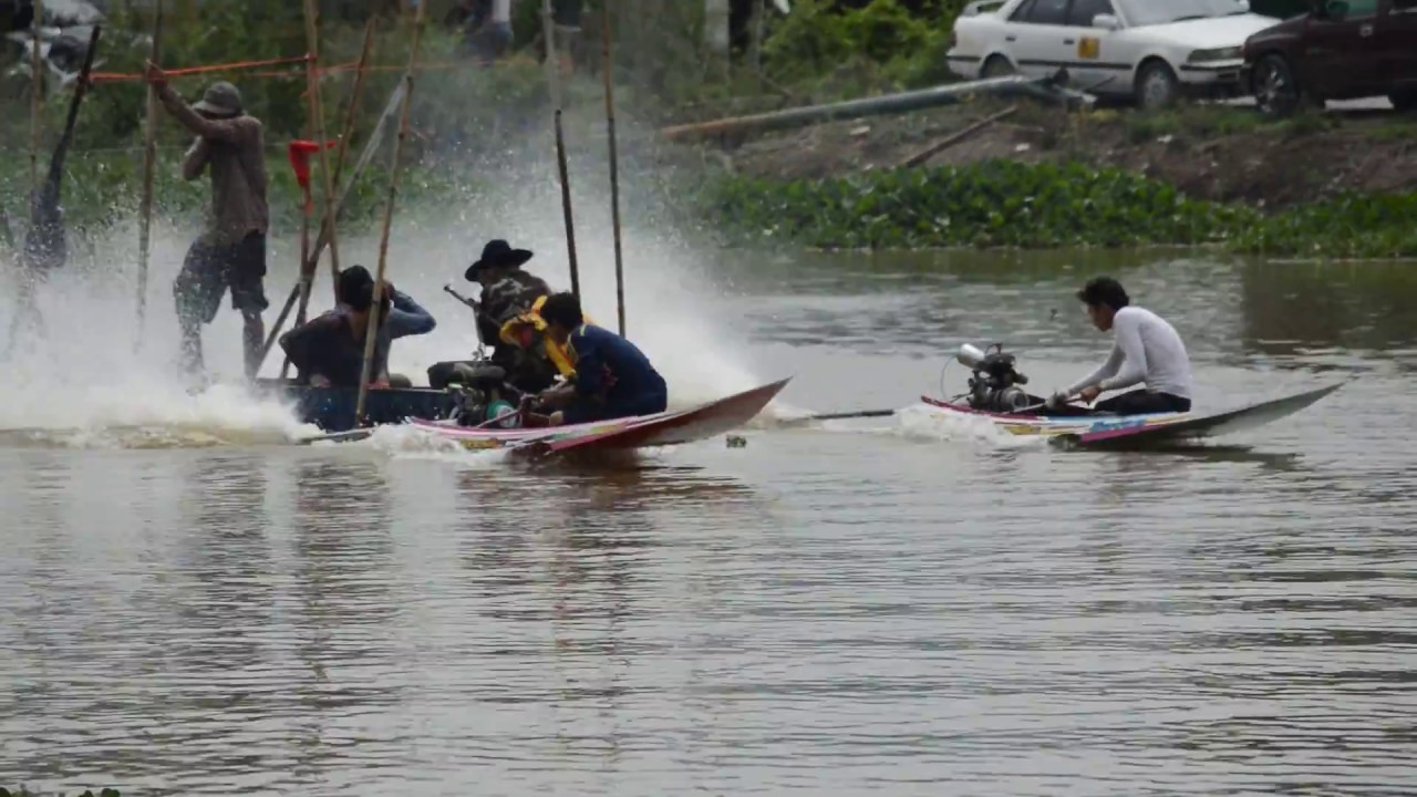 Long Tail boat race at Suphan Buri, Thailand - YouTube
