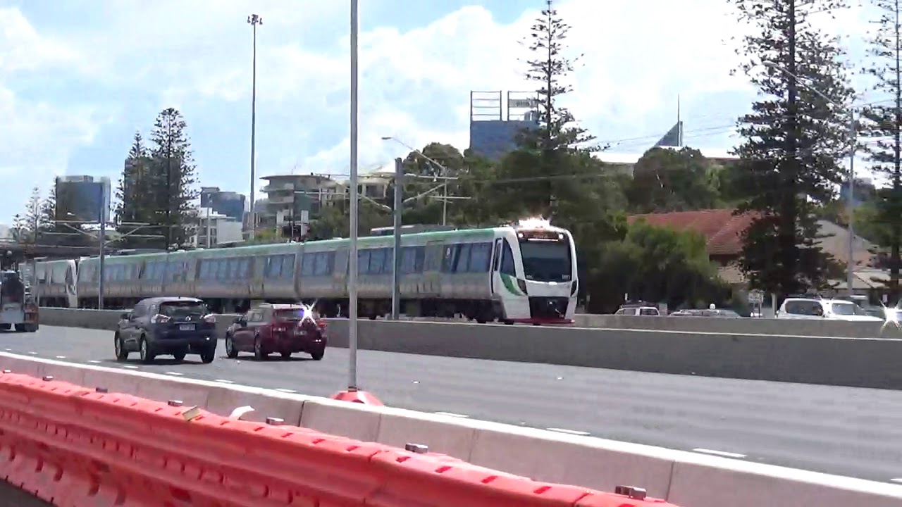 Perth Train - YouTube