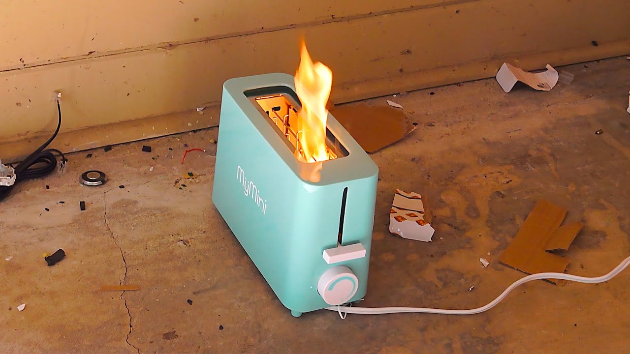 New MyMini Single Slice Toaster Destruction - YouTube