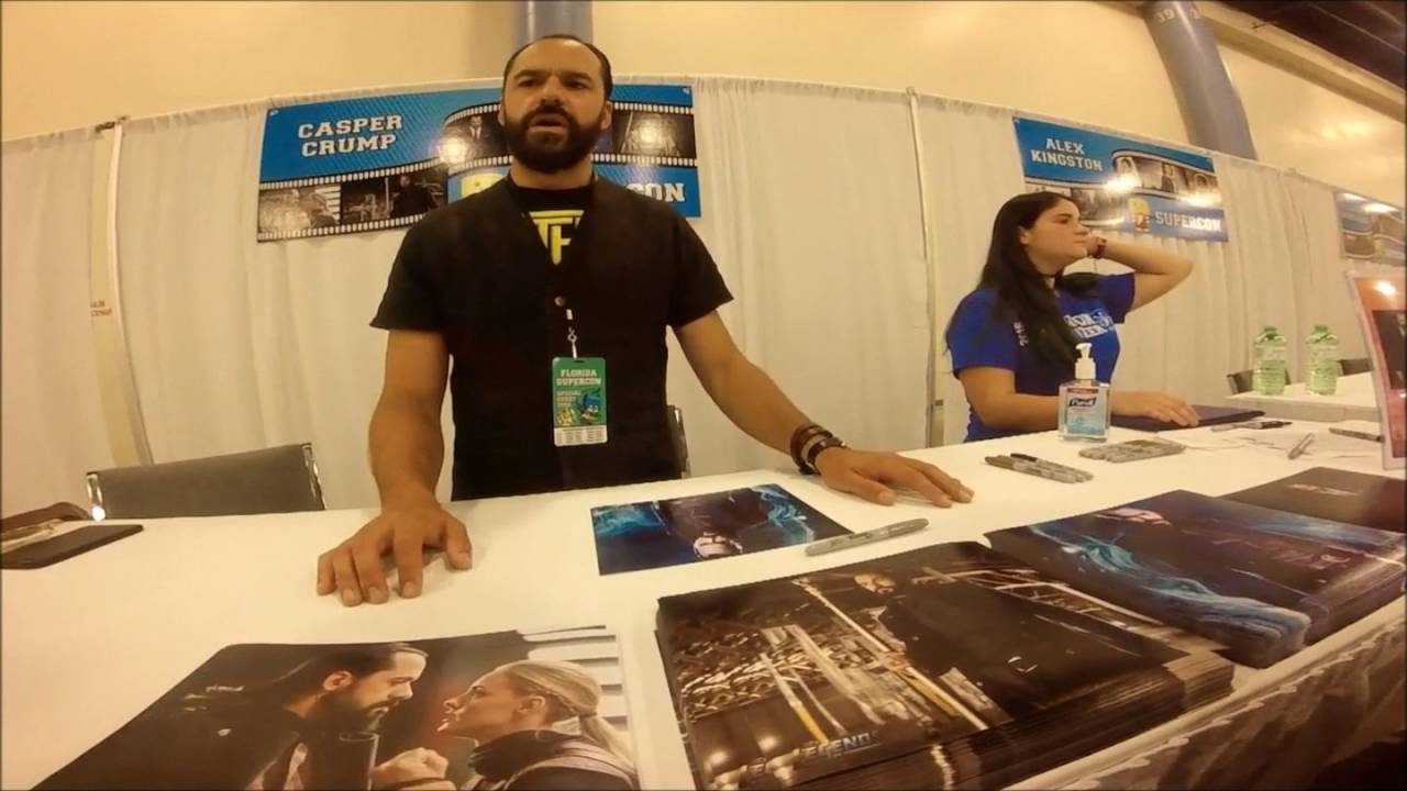 DC's Legends of Tomorrow - Vandal Savage - Casper Crump - Meet and ...
