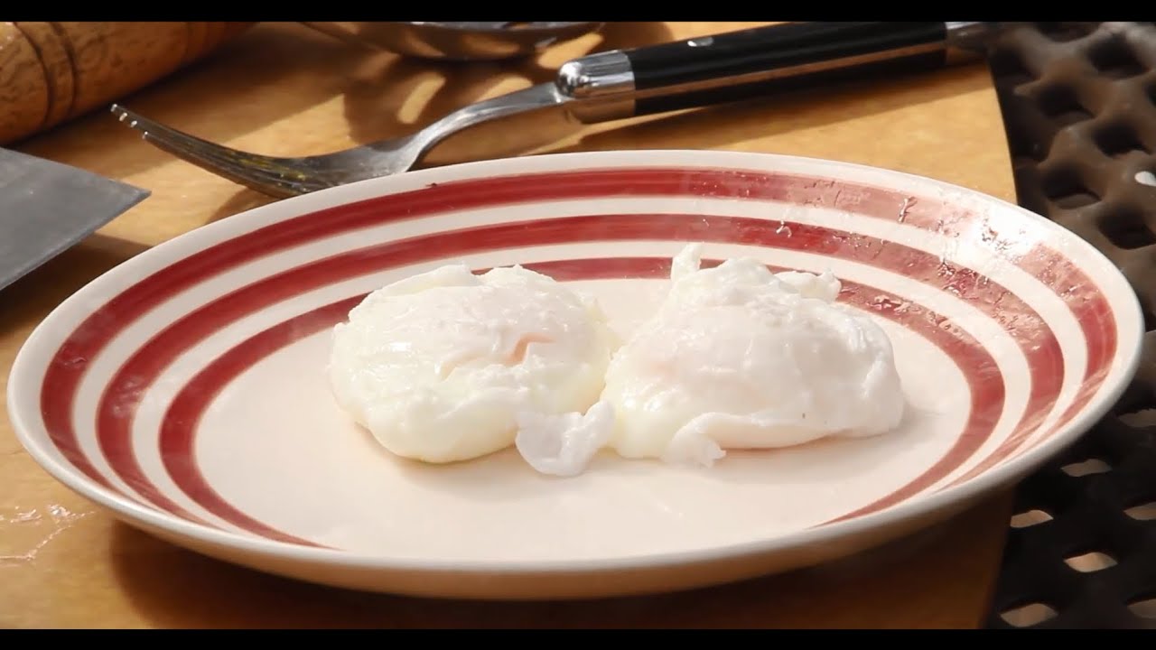 Perfectly Poached Eggs...Every Time! - YouTube