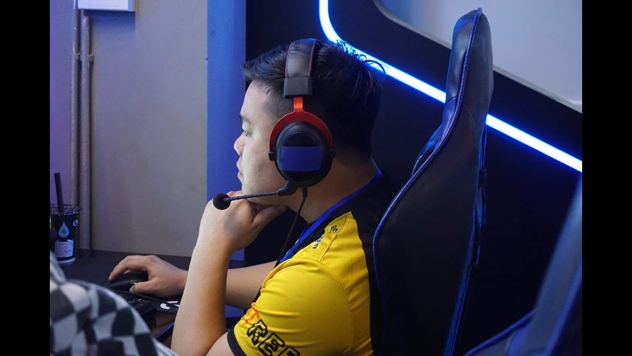 NOOB - Hello - YouTube