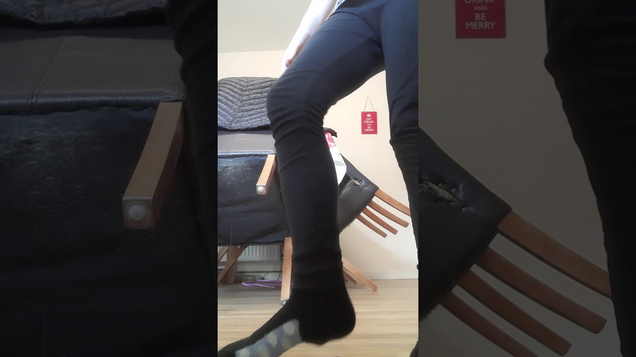 ASMR foot crushing!!! Part 3!! - YouTube