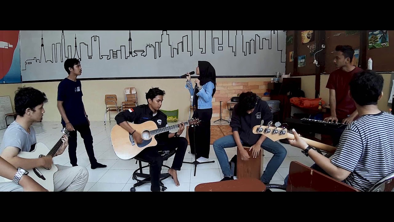 Reza Artamevia - Berharap Tak Berpisah (Cover Acoustic by UKM WASIAT FT ...