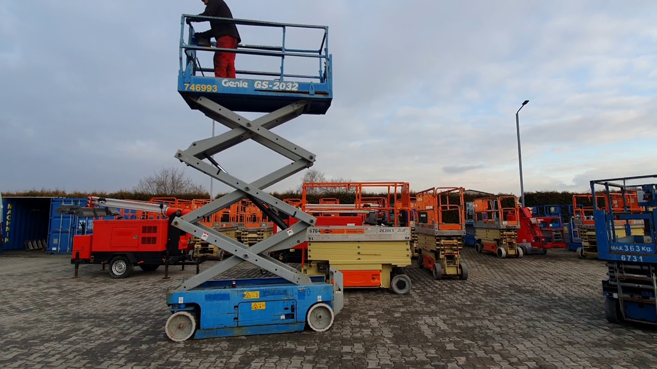 GENIE GS2032 - YouTube