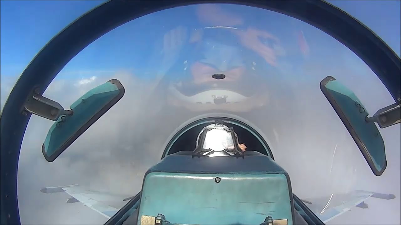 Sukhoi Su-30 despegue de alto Performance en Barquisimeto - YouTube