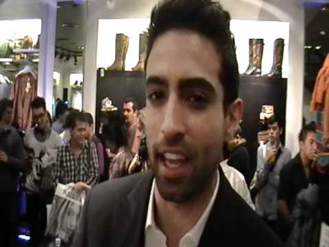 JOHN PAUL OSPINA ,SALUDOS A  I LOVE FASHION PEOPLE MEXICO.