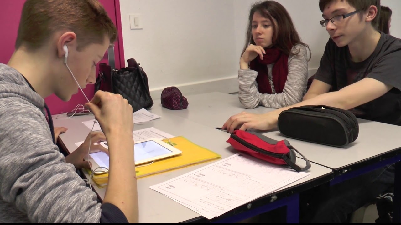 Faire réaliser un module vidéo en classe par les élèves - YouTube