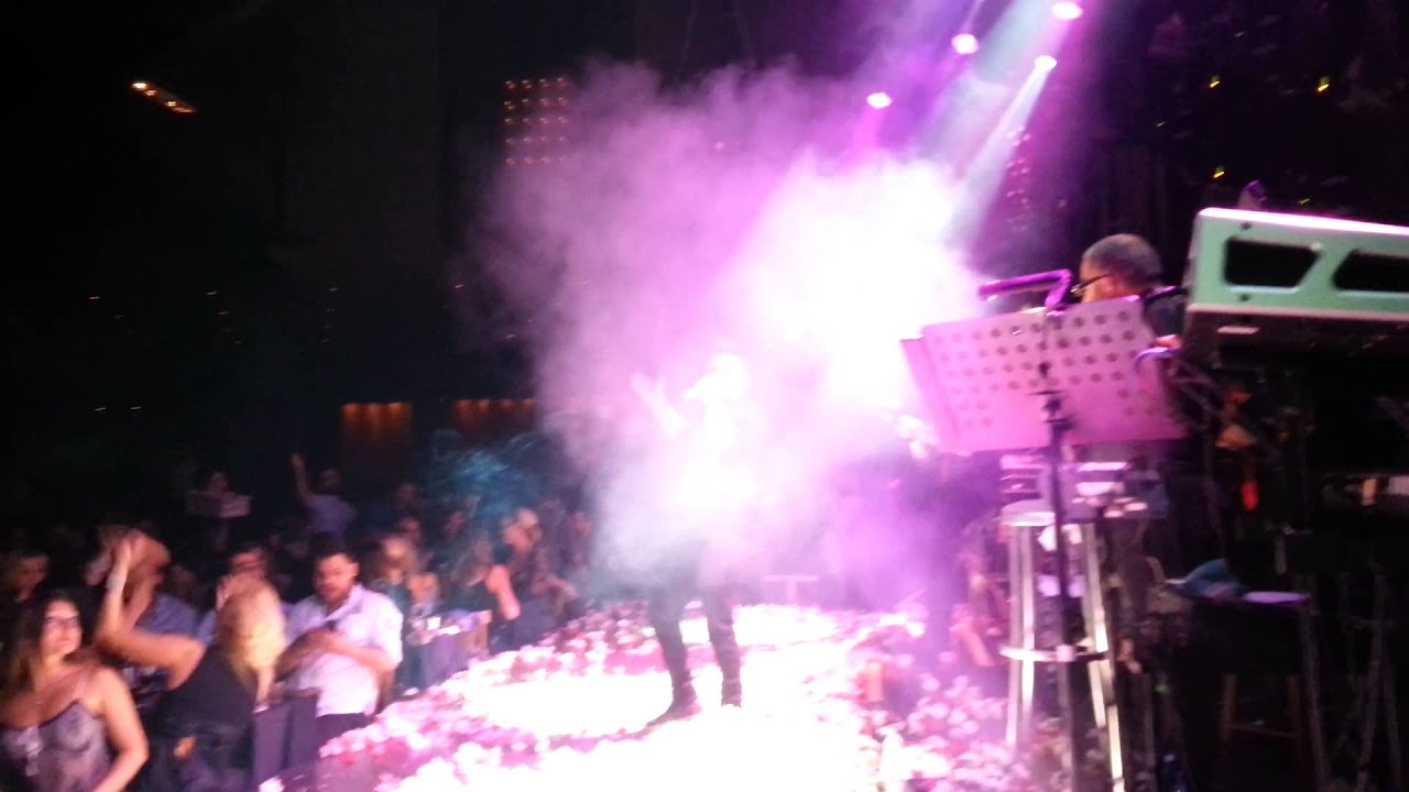 Γιωργος Γιαννιας-Πως να το εξηγησω (mamounia live) - YouTube