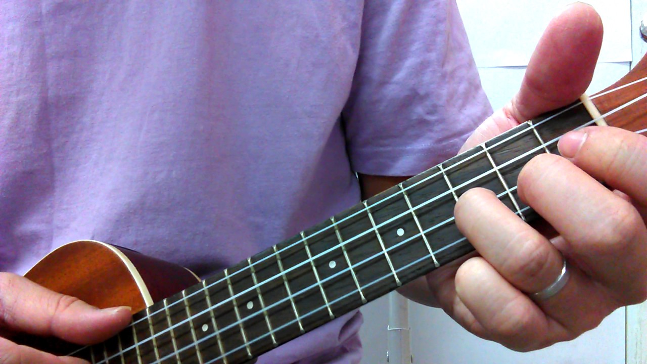 Ukulele hymn 347 F major - YouTube