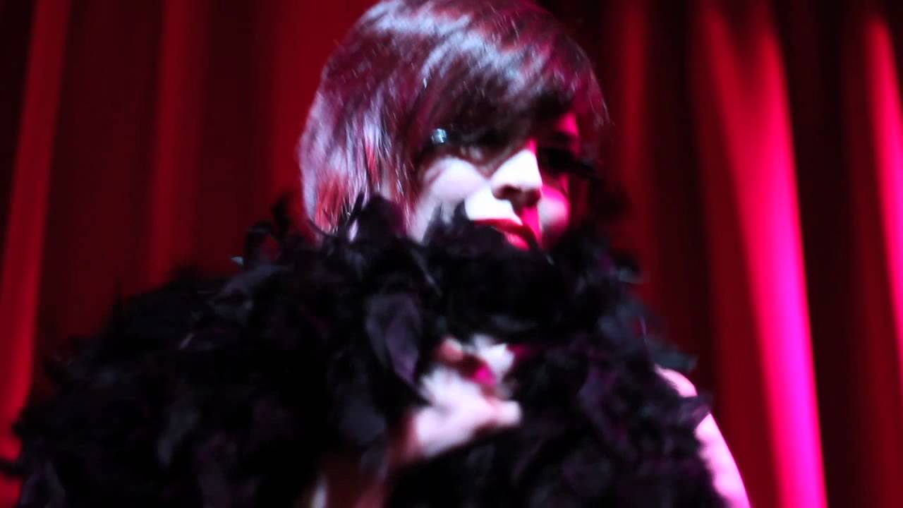 Little Minx Burlesque @ Melbourne Uncovered - YouTube