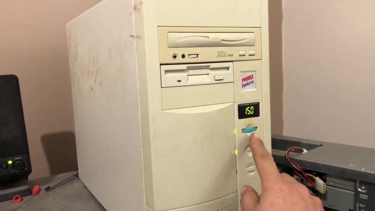 Vintage computer start up - YouTube
