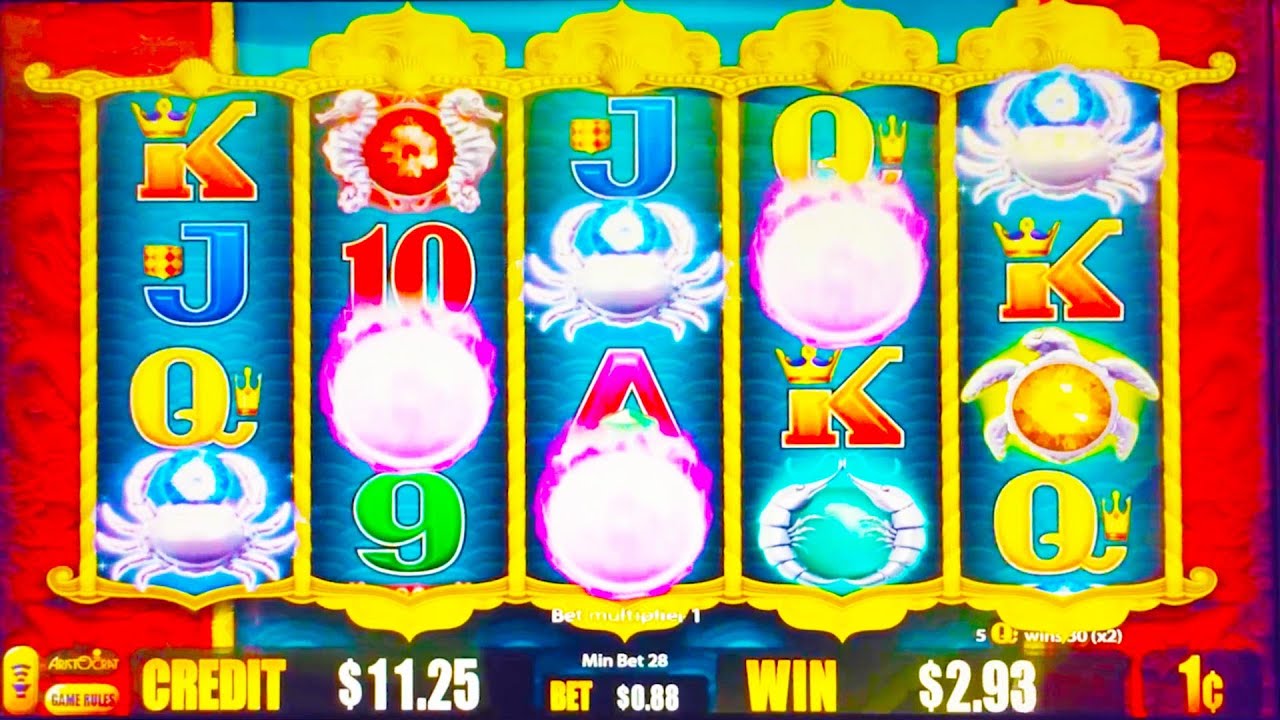 Dragon of the Eastern Ocean Good Fortune slot machine, Double, Bonus or ...