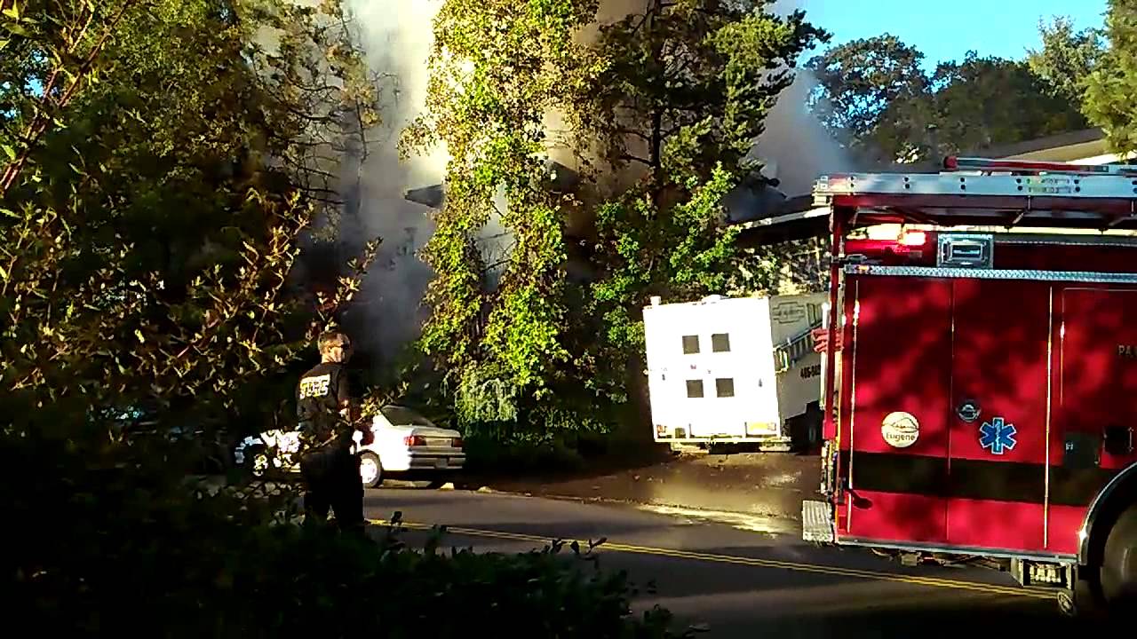 South Eugene Fire - 2015-06-11 - Jefferson and 27th - YouTube