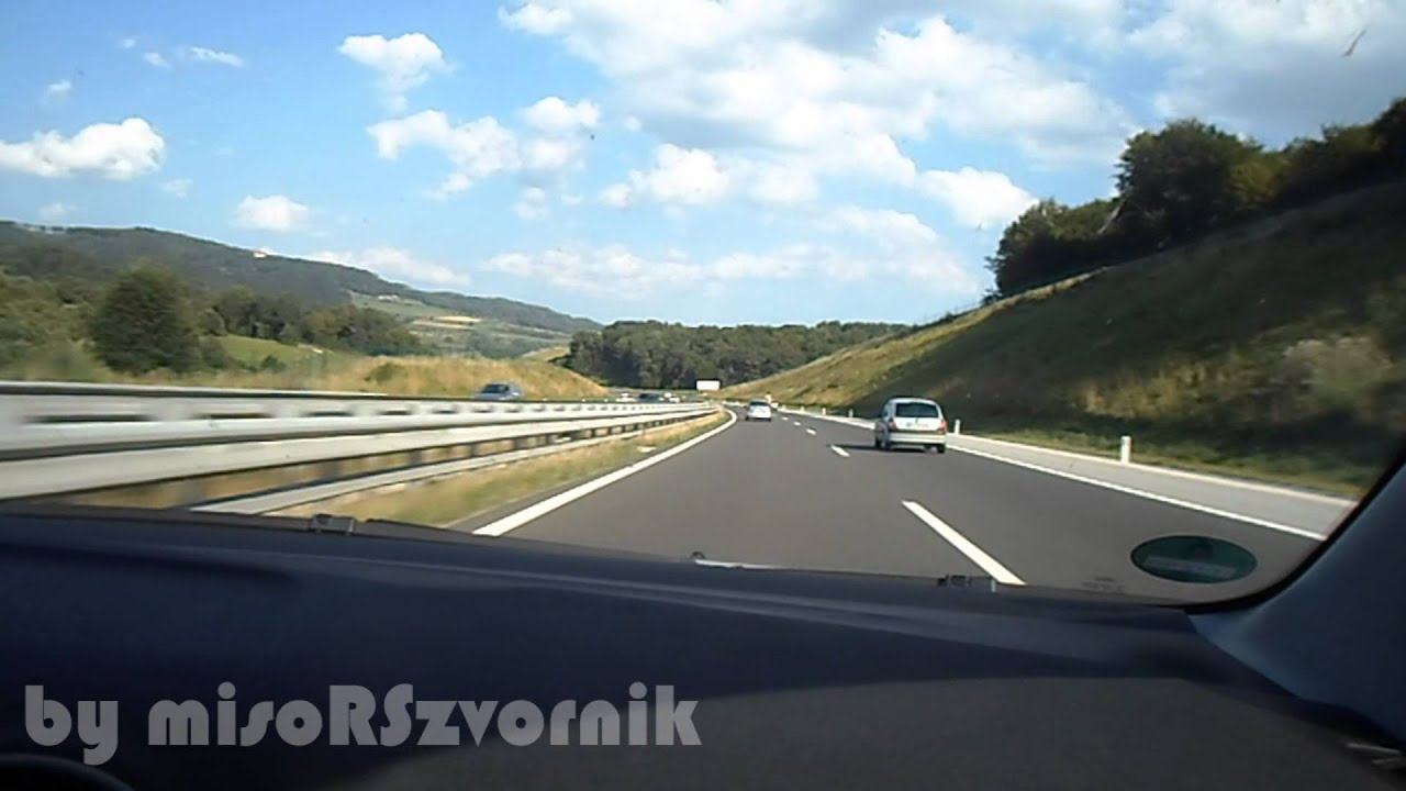 Ludak na auto-putu - YouTube