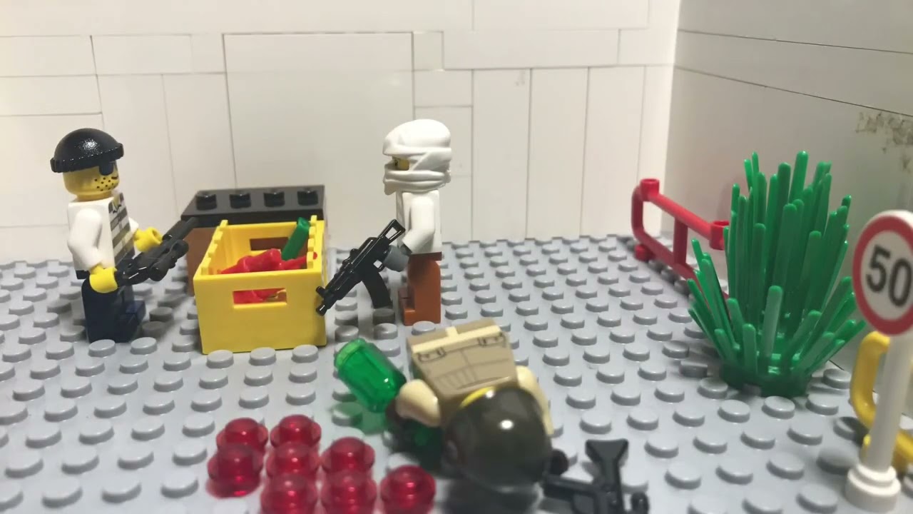 Lego Raid (my first stop motion) - YouTube