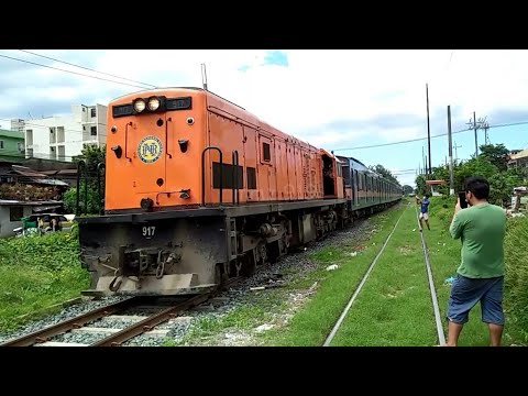 PNR DEL 917 & EMU 05 at Sampaloc Area feat. LazerBlock 5010 and Train ...