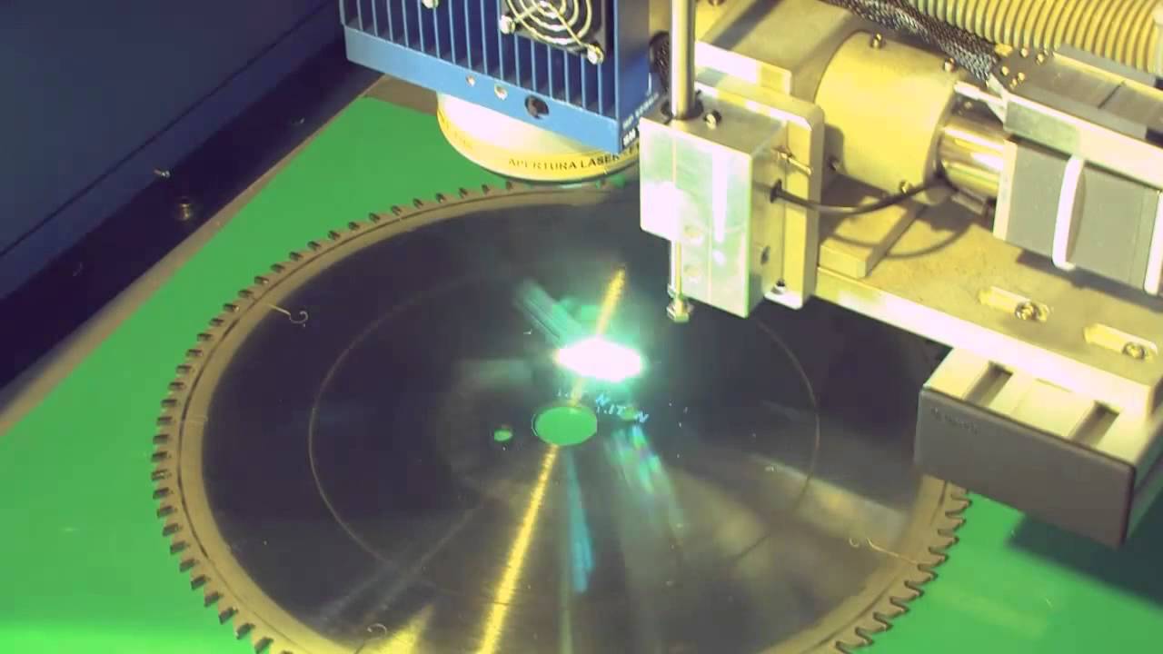 Sistem de gravare / marcare cu laser - Lasit Towermark - YouTube