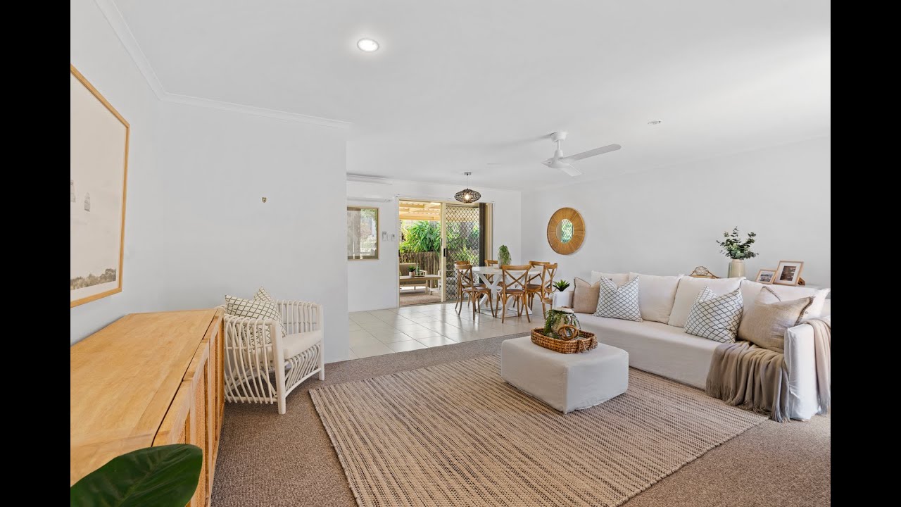 Simon Salm Presents - 4/76 Island Street, Cleveland - YouTube