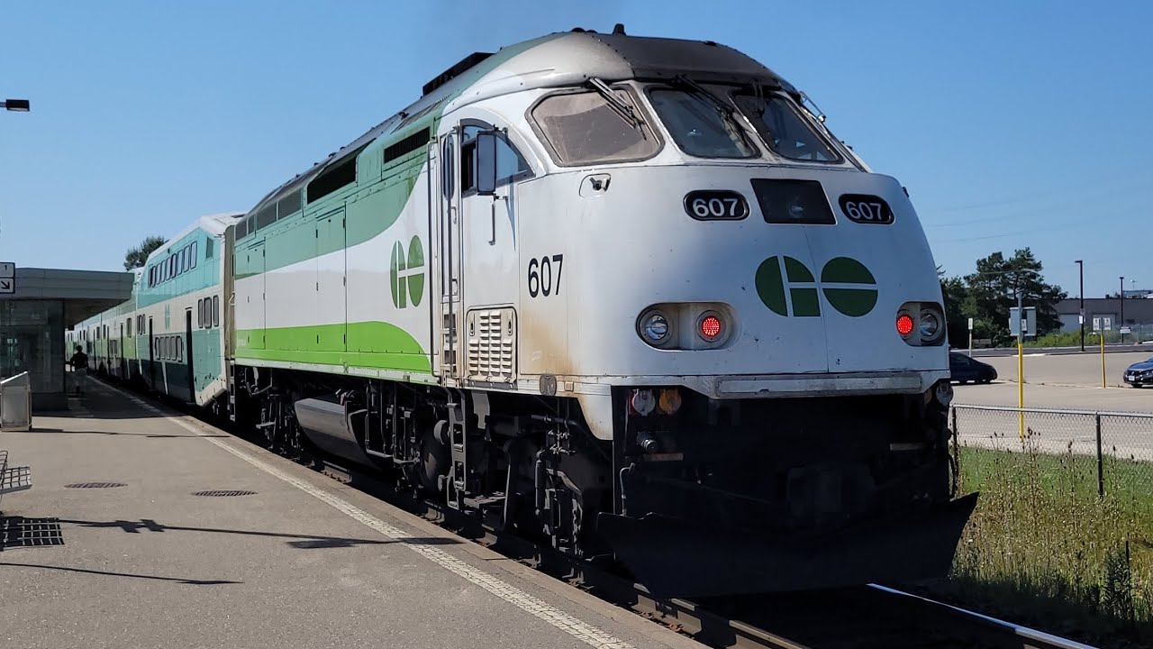 GO 1017 - 354 With 607 Pulling Into & Departing Bronte - YouTube