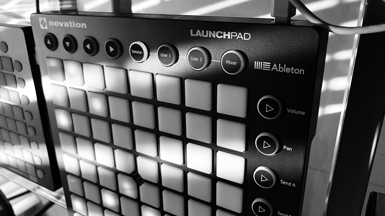 ONLY DJ TALKS #24 LAUNCHPAD Y LAUNCHPAD MINI - YouTube