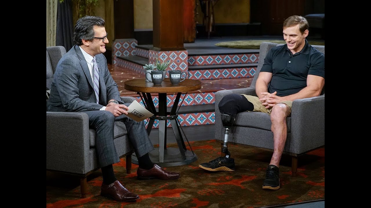 Veterans Day Tribute - Eric Hunter discusses THE GREEN BERETS ('68) - YouTube