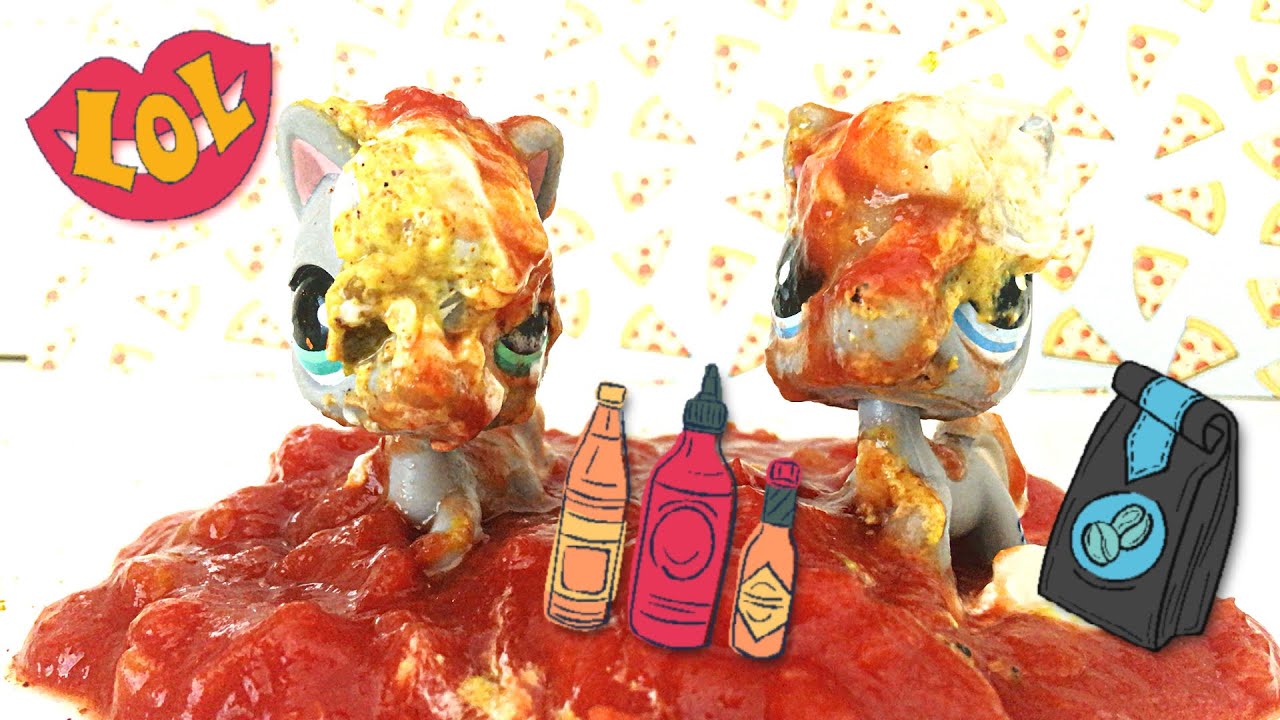 LPS: Eat It or Wear It Challenge! (With Ricky & Selena) - YouTube