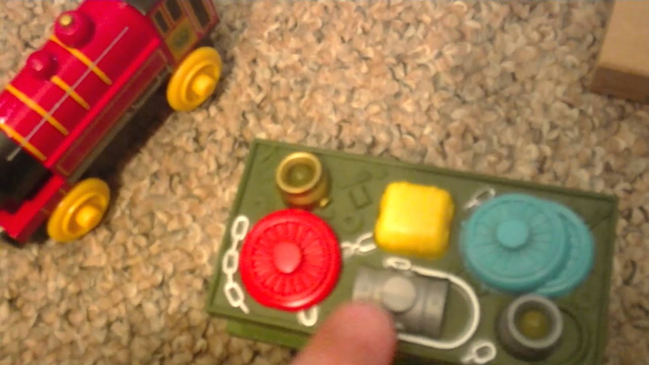 Thomas and Friends wooden railway Victor and the Engine Repair car ...