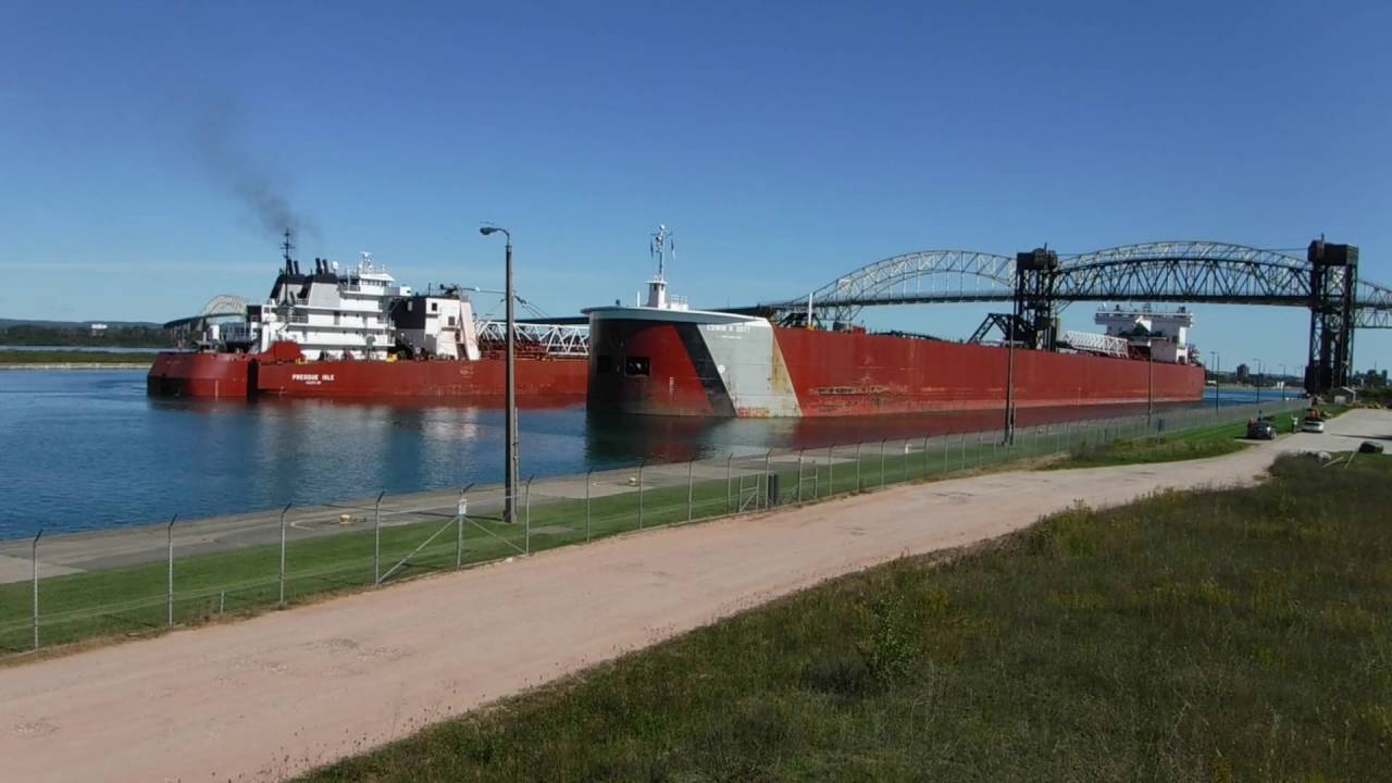 Great Lakes Freighters Edwin H Gott and Presque Isle - YouTube
