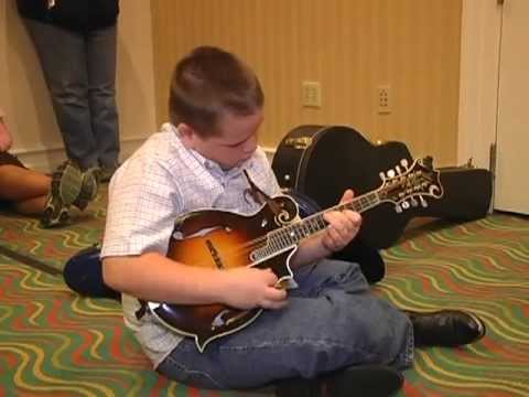 Kyle Ramey & Jacob Moore "El Cumbanchero" at 2010 IBMA - YouTube