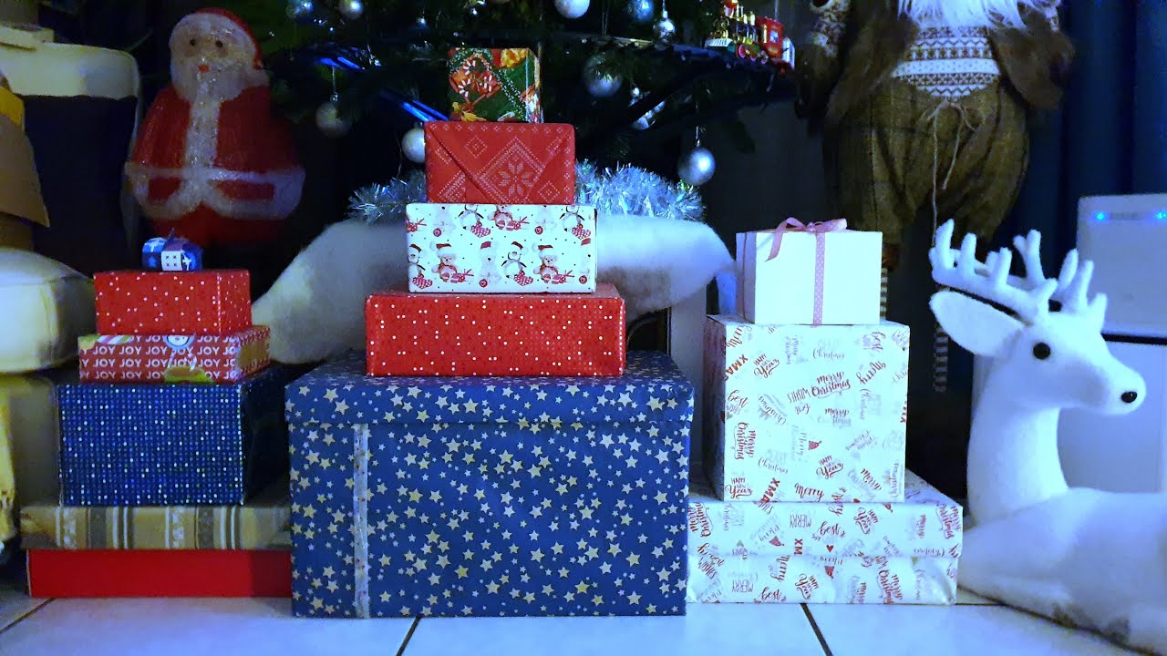 Wrapping gifts to send to the Philippines - YouTube