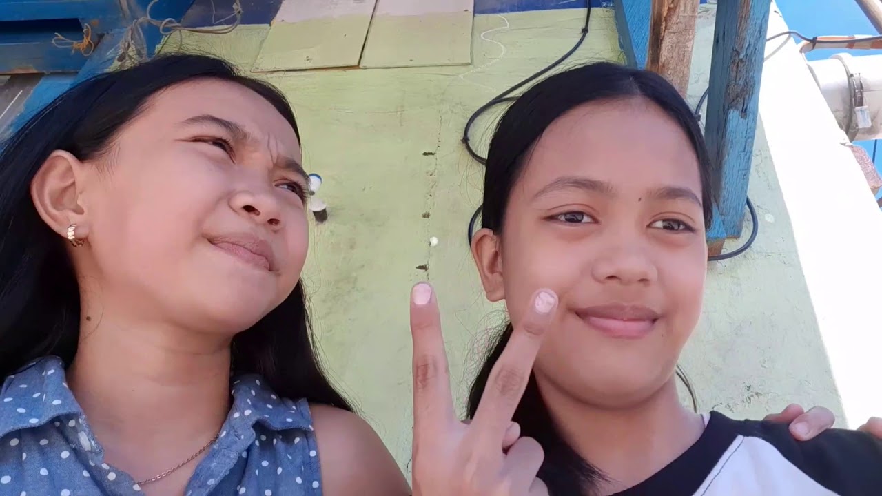 A day in our life | Alexandra and Eunice vlogs - YouTube