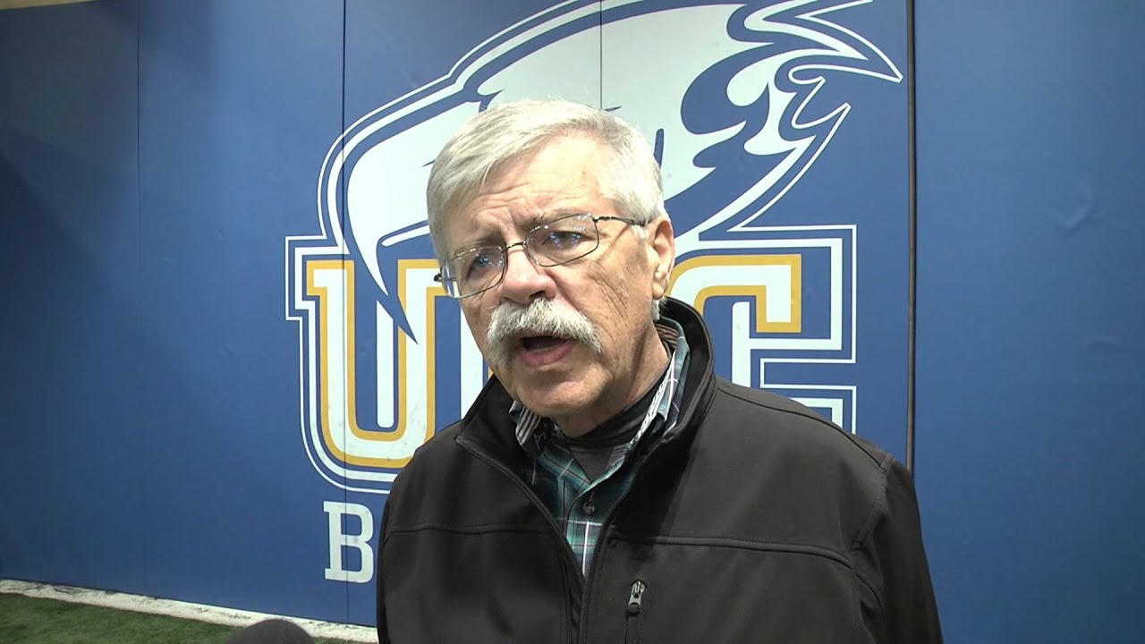 Bob Elliot at the UBC Thunderbirds Baseball facility - YouTube