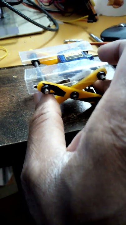 Scissor Platform for Rubik Robot - servo attached to platform #esp32 #arduino - YouTube
