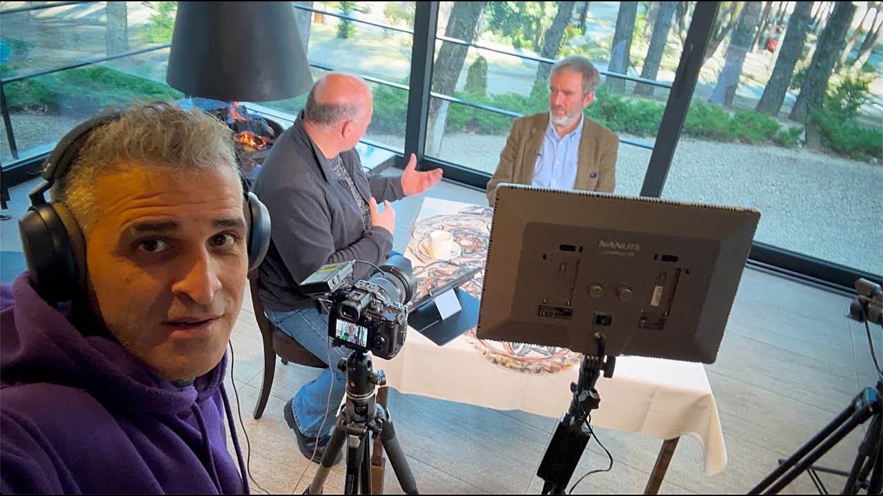 BESS. Backstage store, Interview Hans Gutbrod & ramaz bluashvili. - YouTube