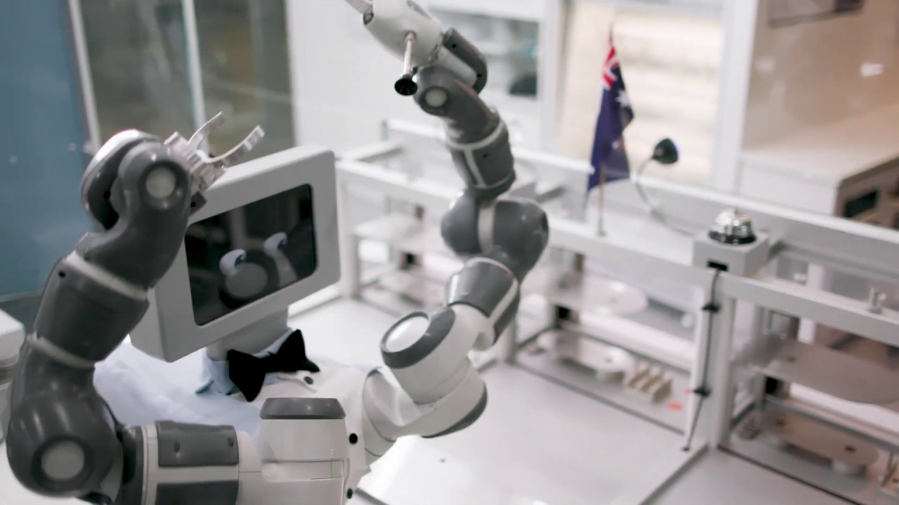 The robot serving ice-cream - YouTube