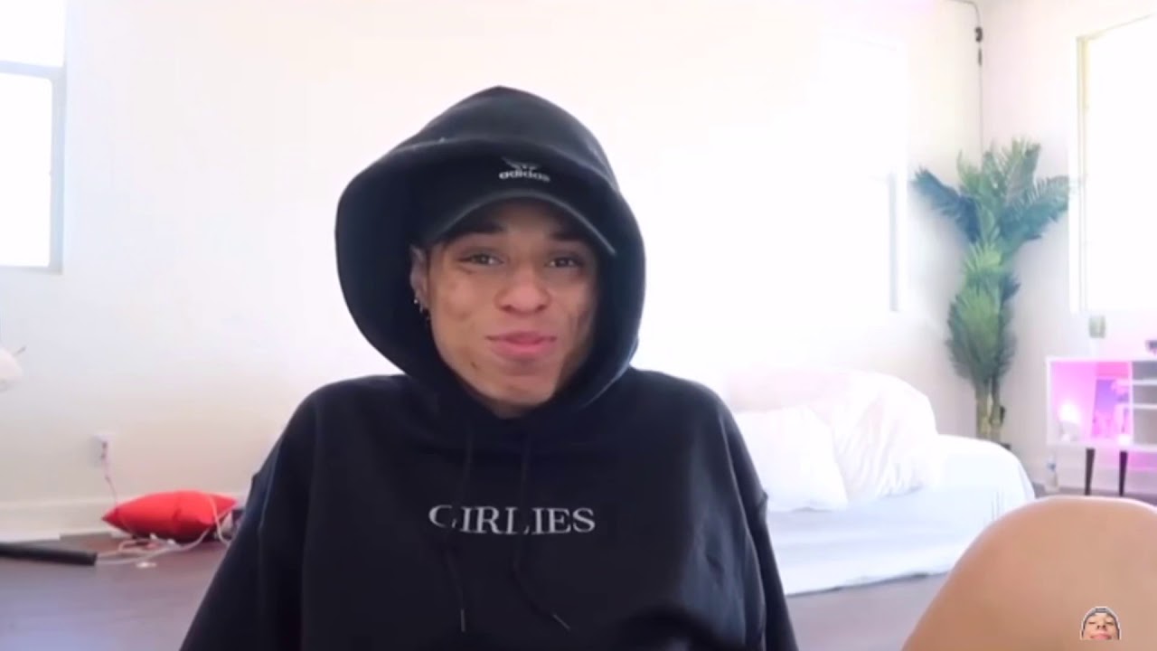 larri happy scenes - YouTube