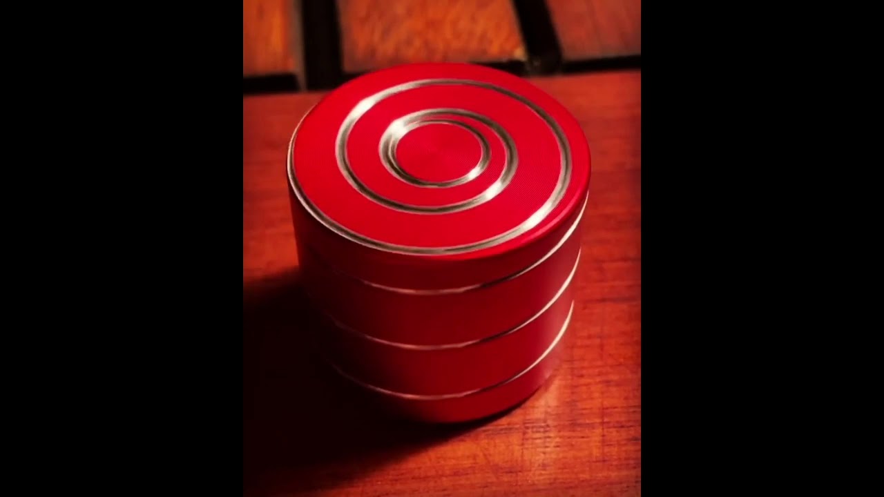 Brian May: A new toy - thanks for the spinner 01/11/2019 - YouTube