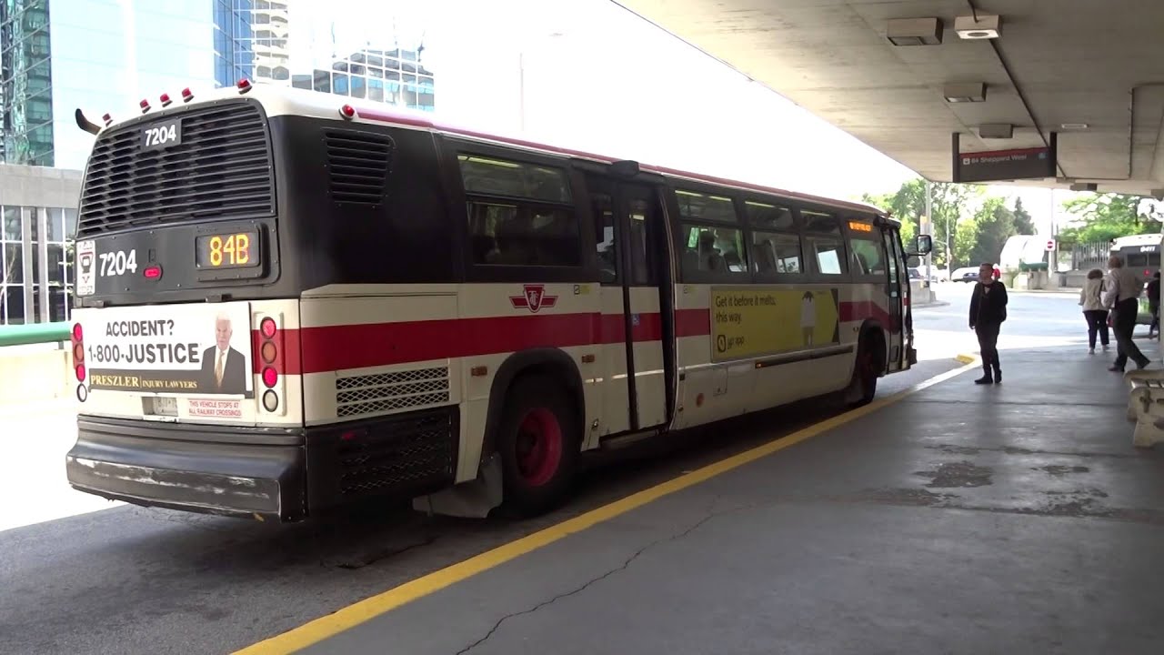 TTC NovaBus RTS 7204 leaves Sheppard Yonge - YouTube