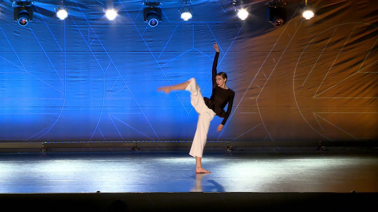 Ryann Christensen - Your Love - Nuvo Long Beach 2019 - YouTube