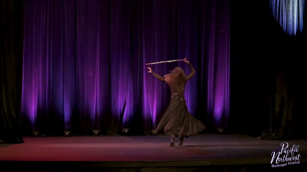 Gaea Lady in "Easy" at the Pacific Northwest Burlesque Festival - YouTube