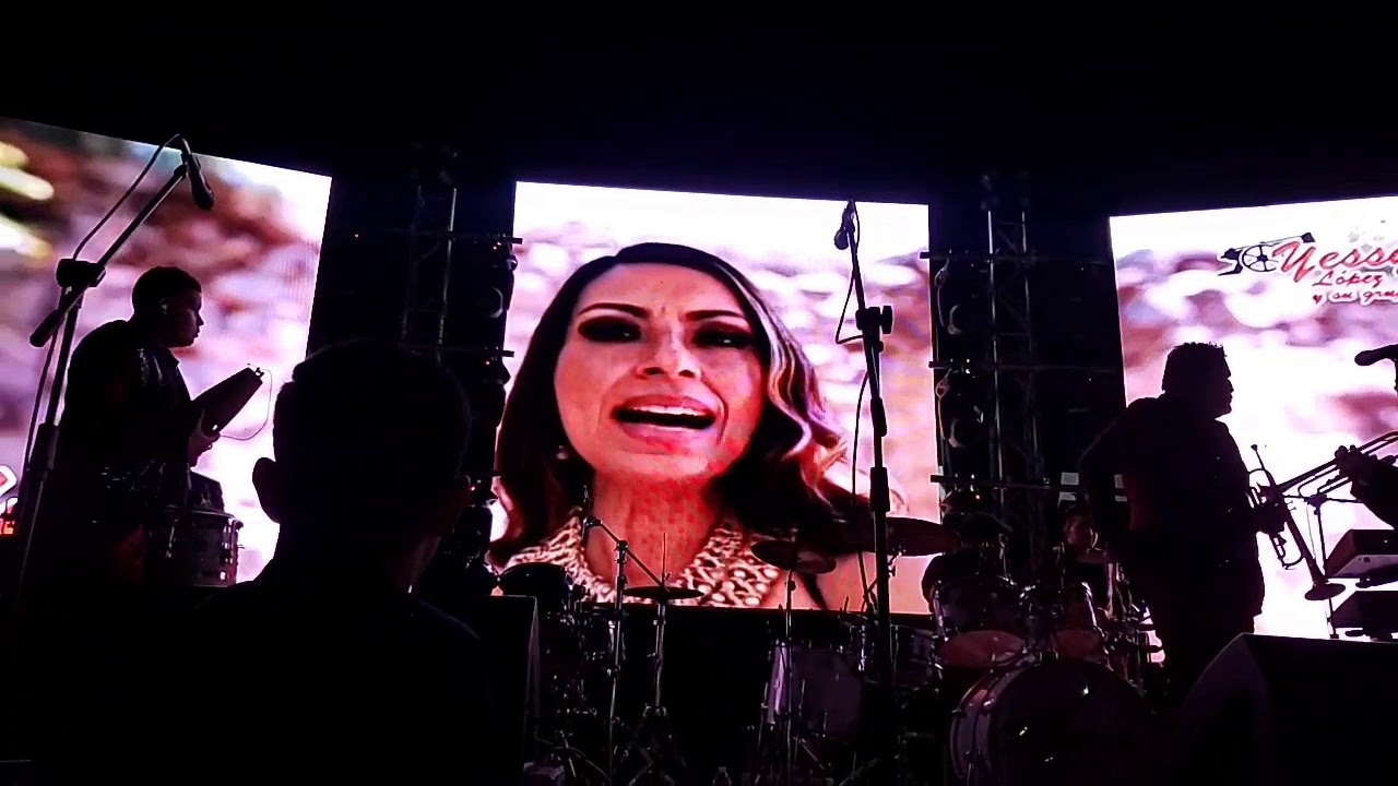 Yessy López y su grupo presentación y estaré contigo - YouTube