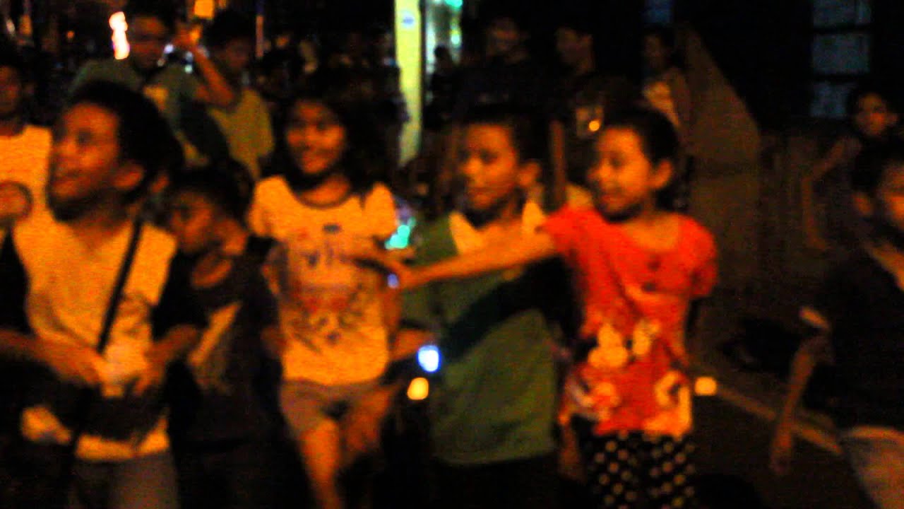 Traditional Lutrina 2014 Procession @ San Roque Marikina City 1/3 - YouTube