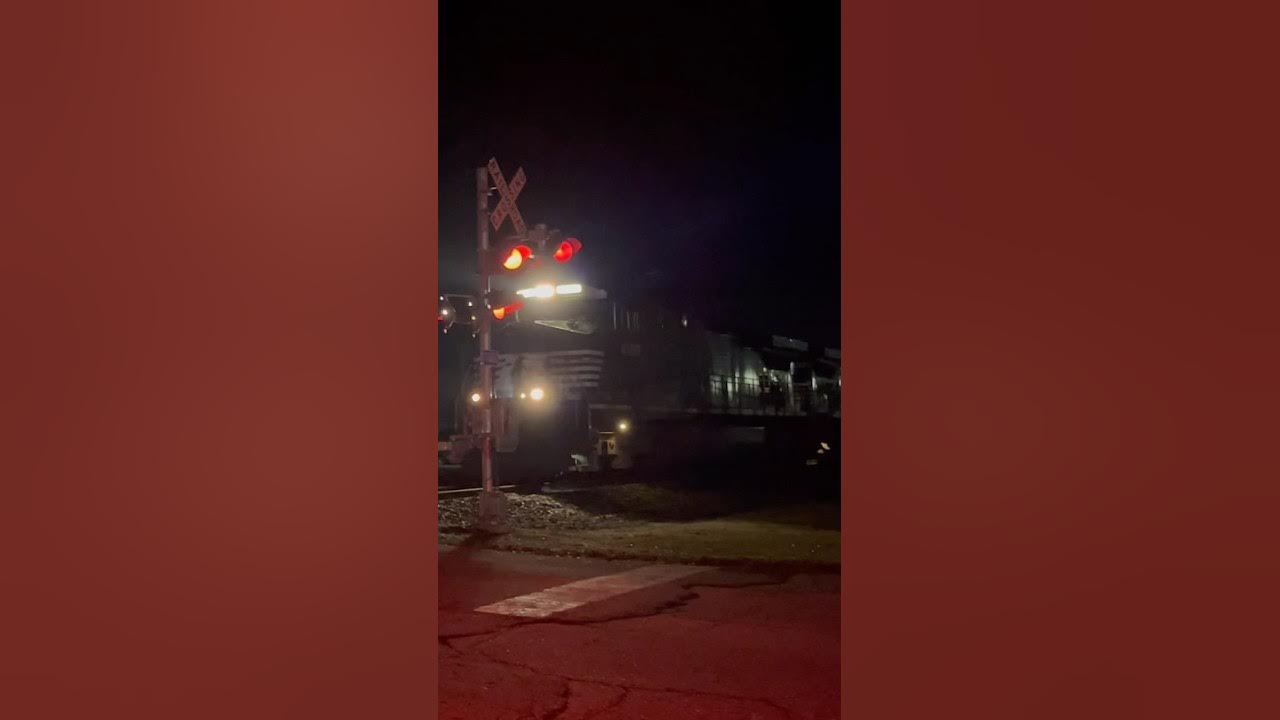 NS E50 in Selma NC #train - YouTube