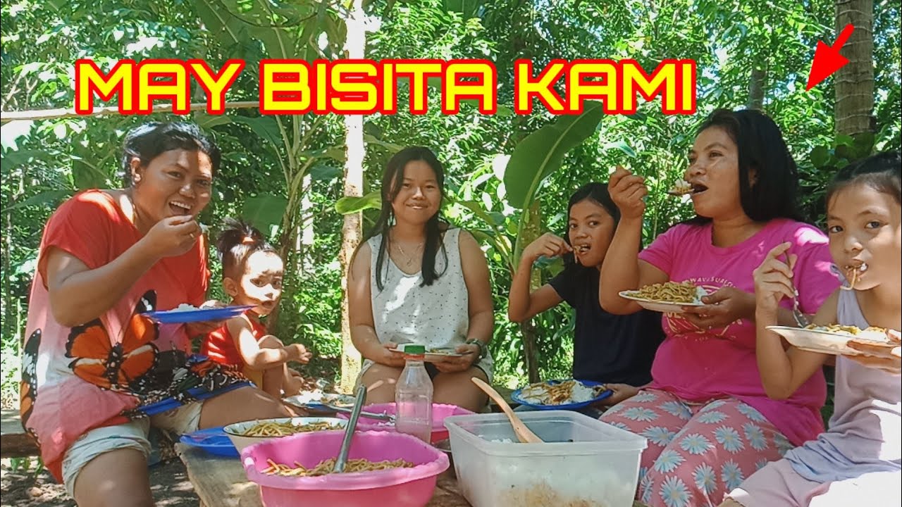 MAY BISITA KAMI SI LELEN VLOG TAPOS BUMILI SIYA NG PANCIT UBOS TALAGA - YouTube