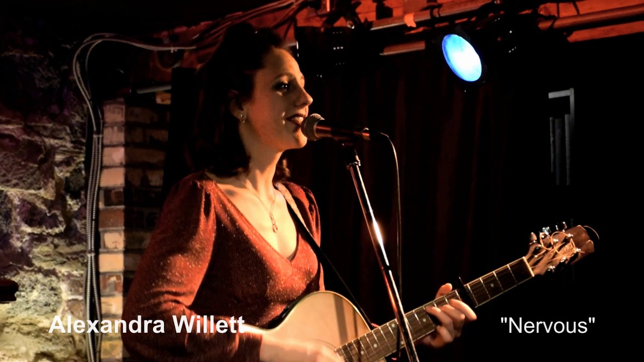 Alexandra Willett "Nervous" live at C'est What? in Toronto - YouTube