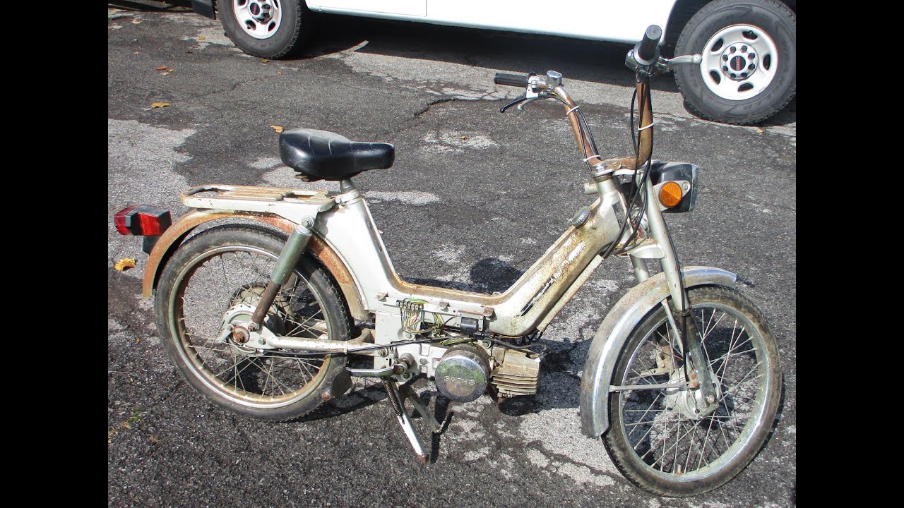 Columbia Vintage Pedal Start Moped Runs Good!! - YouTube