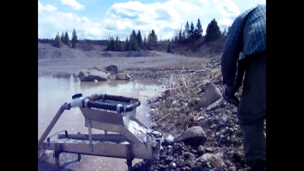 Gold Mining,Testing Miners Moss Versus Ribbed Matting - YouTube