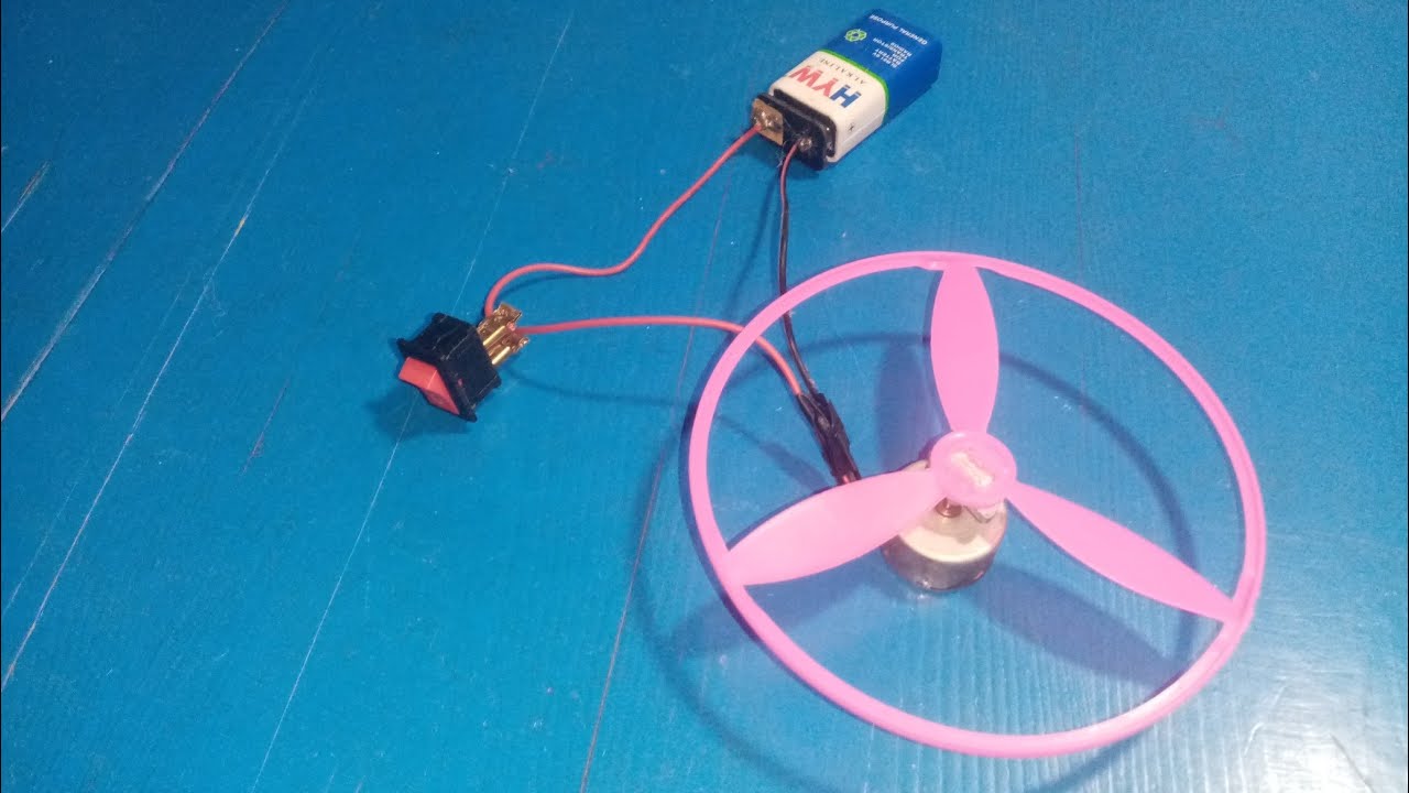 How to make mini DC Motor fan with battery - YouTube